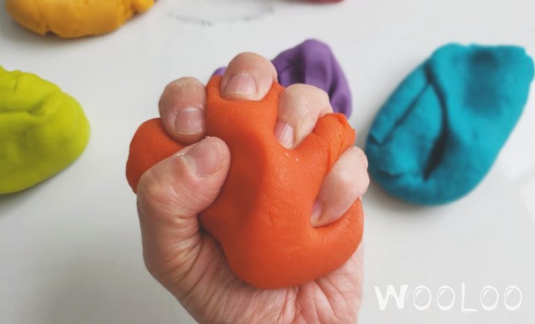 La meilleure recette de pâte à modeler maison - Wooloo
